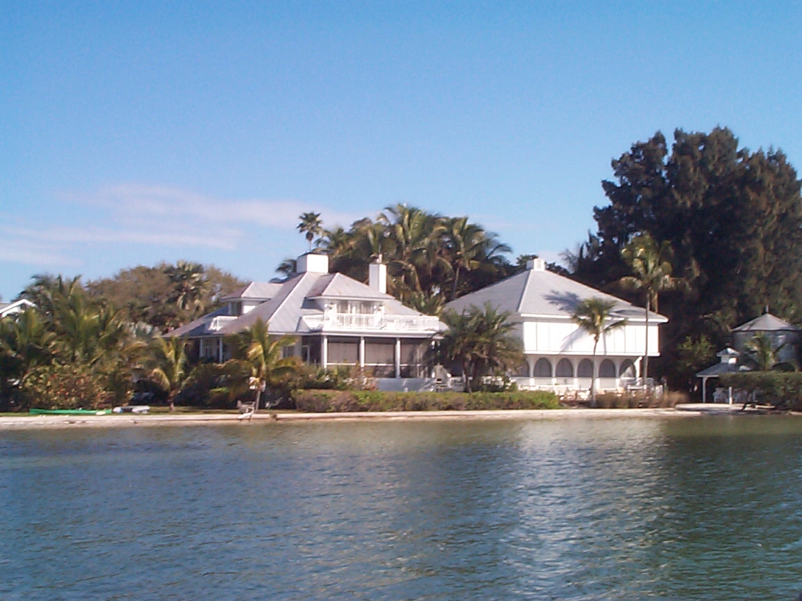 Paycheck Houses and Portfolio Houses – Scott Burns
